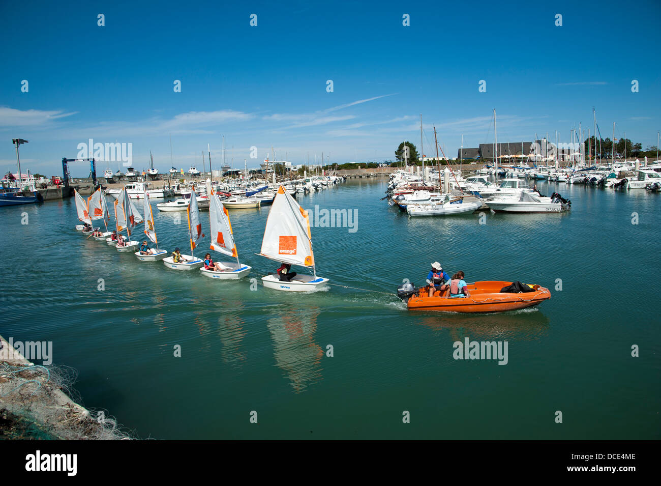 Optimist boats hi-res stock photography and images - Alamy