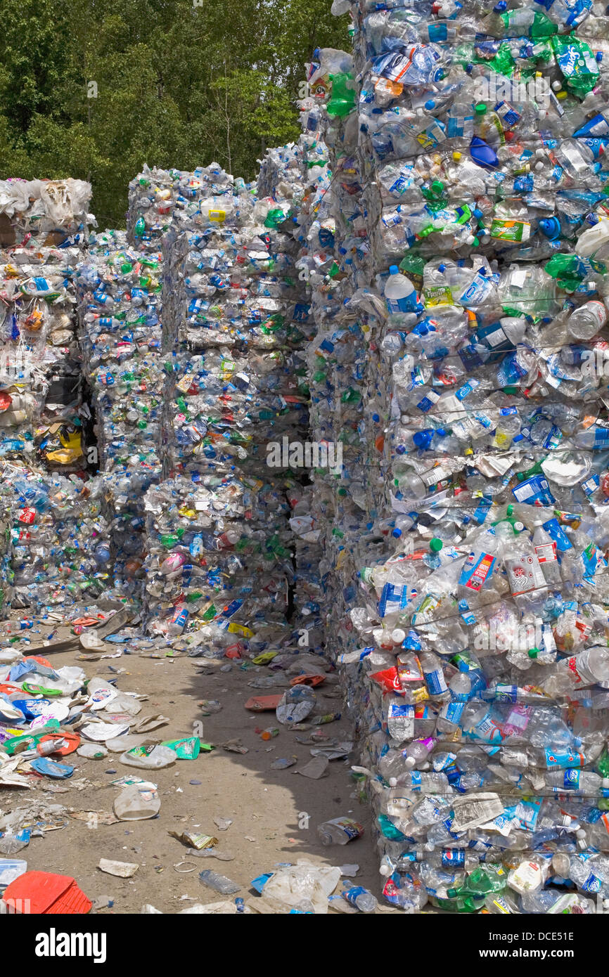 Refuse depot hi-res stock photography and images - Alamy