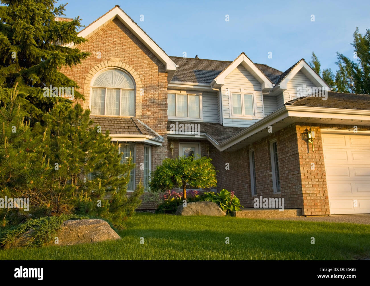 Affluent hi-res stock photography and images - Alamy