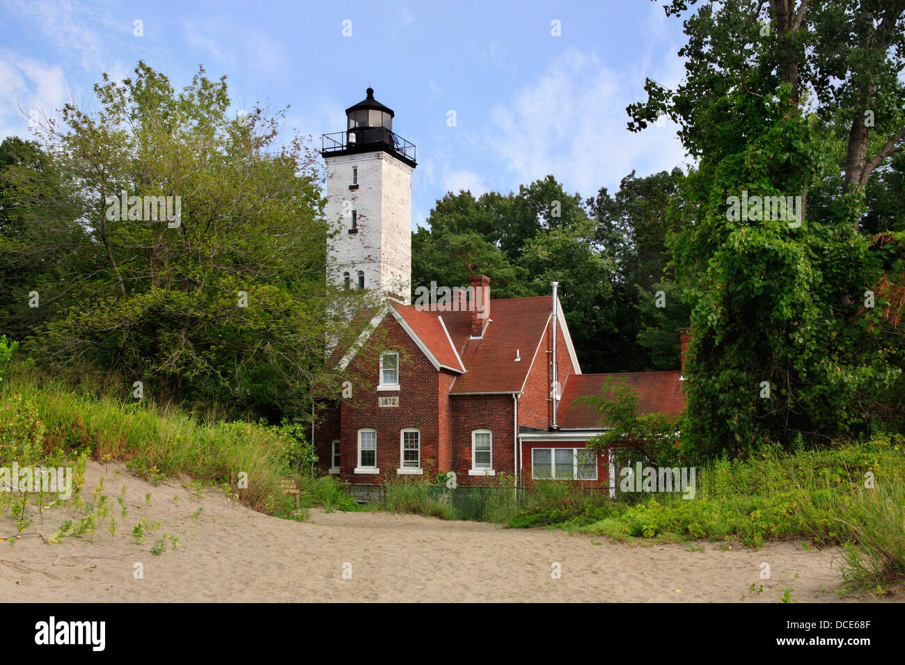 The Presque Isle Lighthouse On A Warm Summer Afternoon Along Lake Erie ...