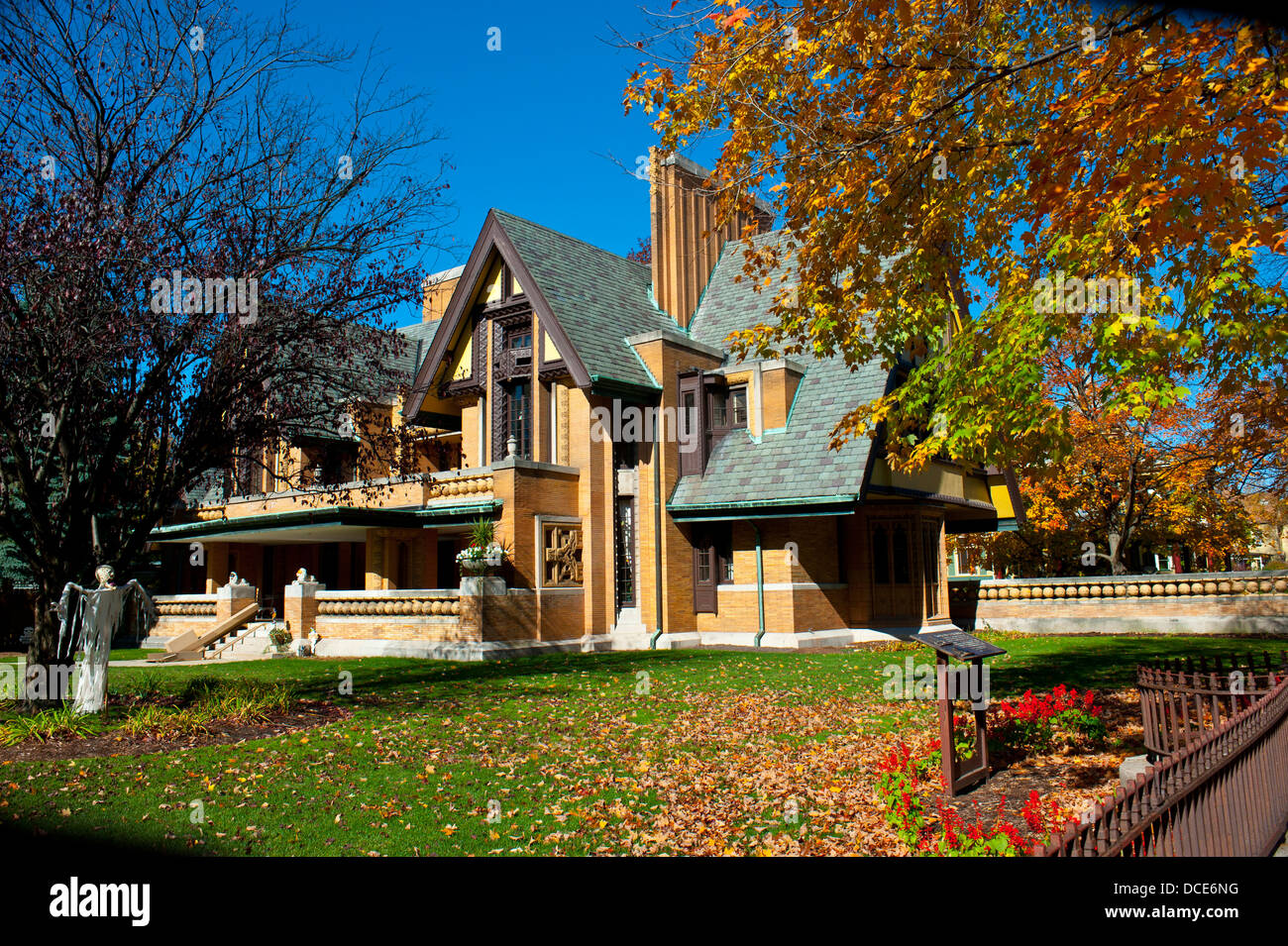USA, Illinois, Oak Park, Frank Lloyd Wright, Nathan G. Moore House or ...