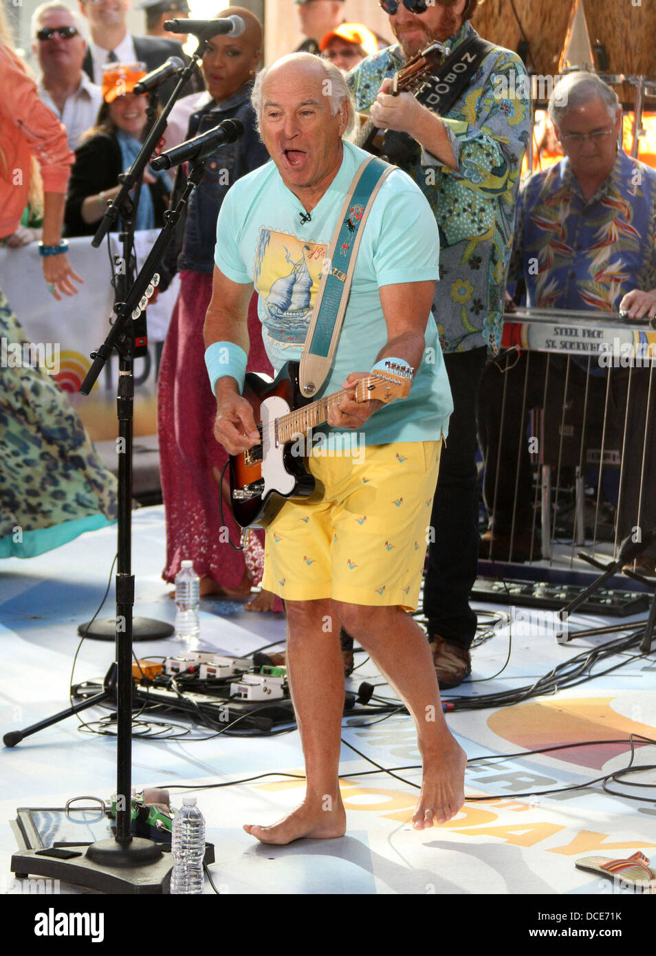 New York, New York, USA. 15th Aug, 2013. Singer JIMMY BUFFETT performs ...