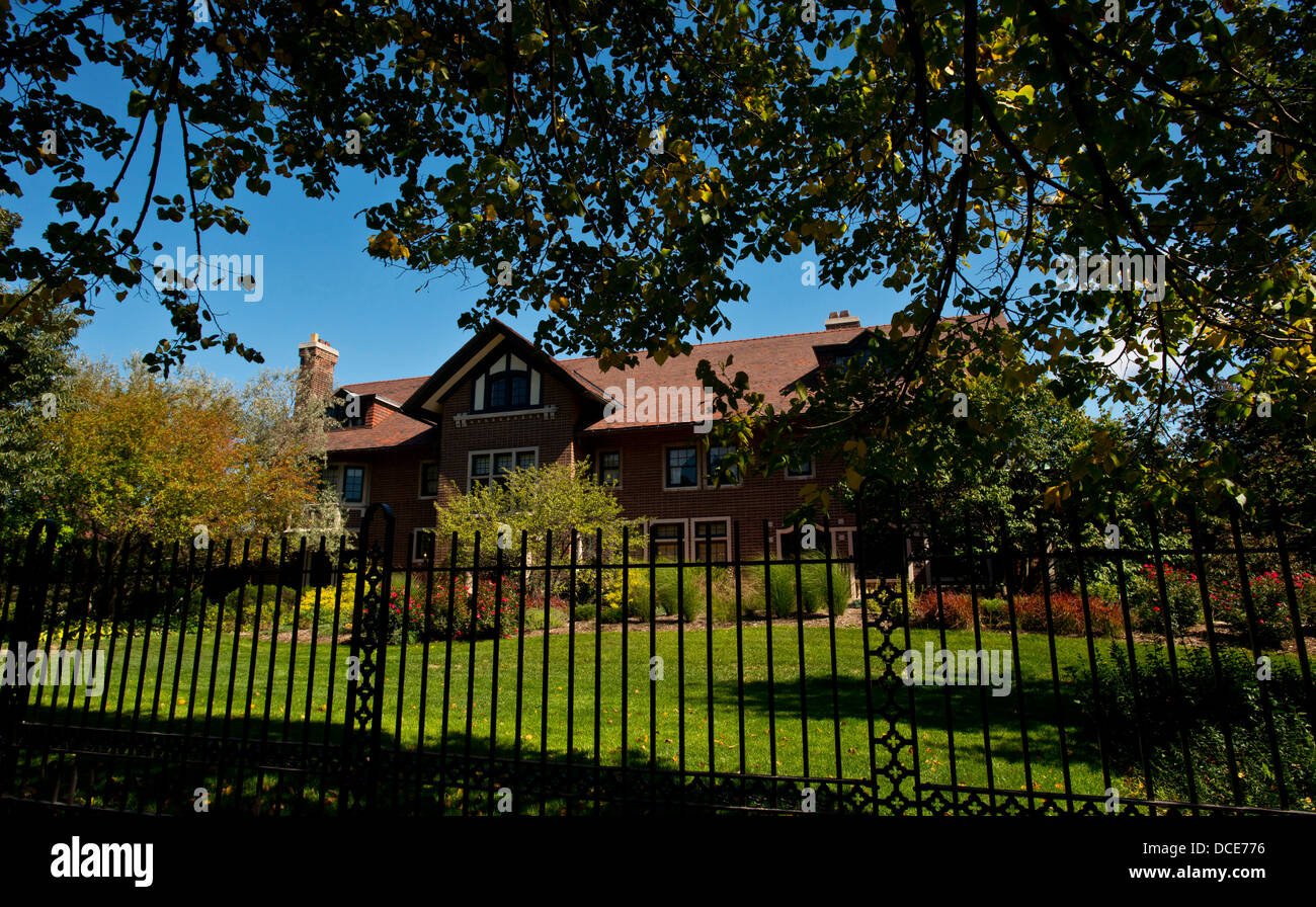 USA, Illinois, Oak Park, Edwin H. Cheney House, design by Frank Lloyd Wright Stock Photo - Alamy