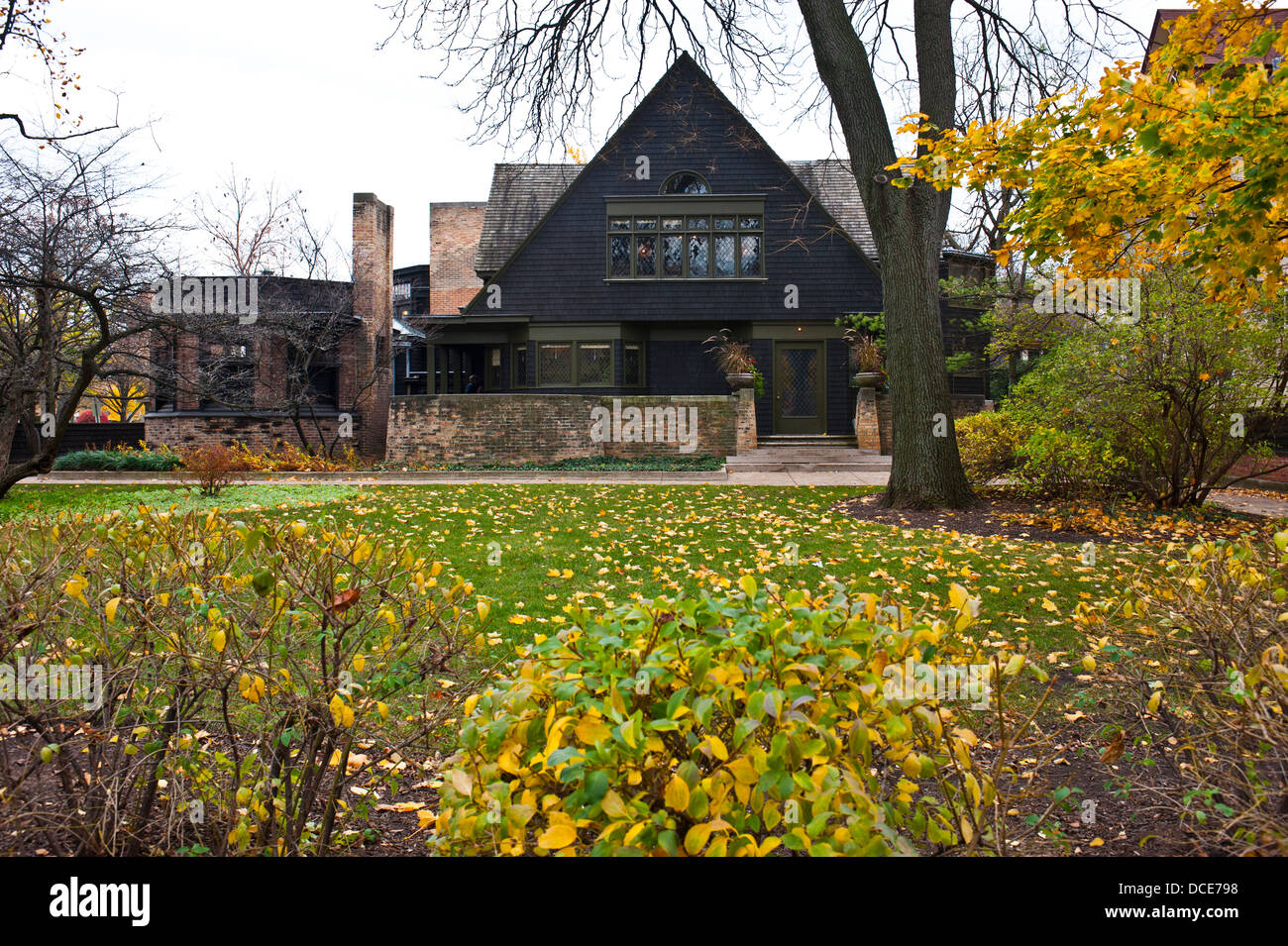 Frank lloyd wright home oak park hi-res stock photography and images - Alamy
