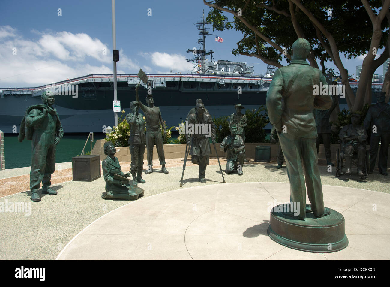 NATIONAL SALUTE TO BOB HOPE MEMORIAL AT USS MIDWAY MOLE PARK SAN DIEGO ...
