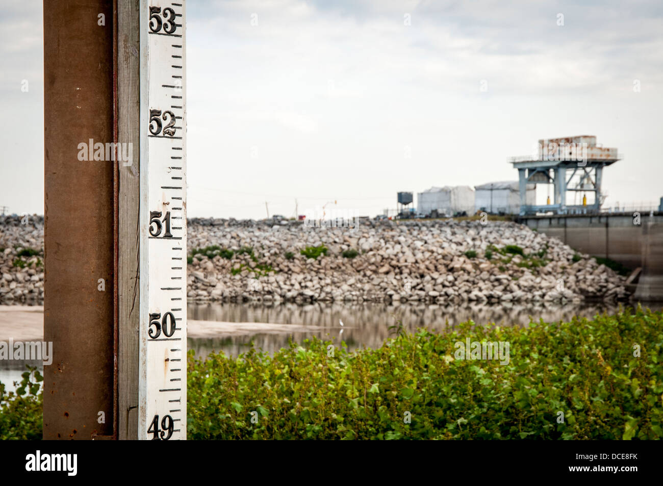 Water level measurement hi-res stock photography and images - Alamy