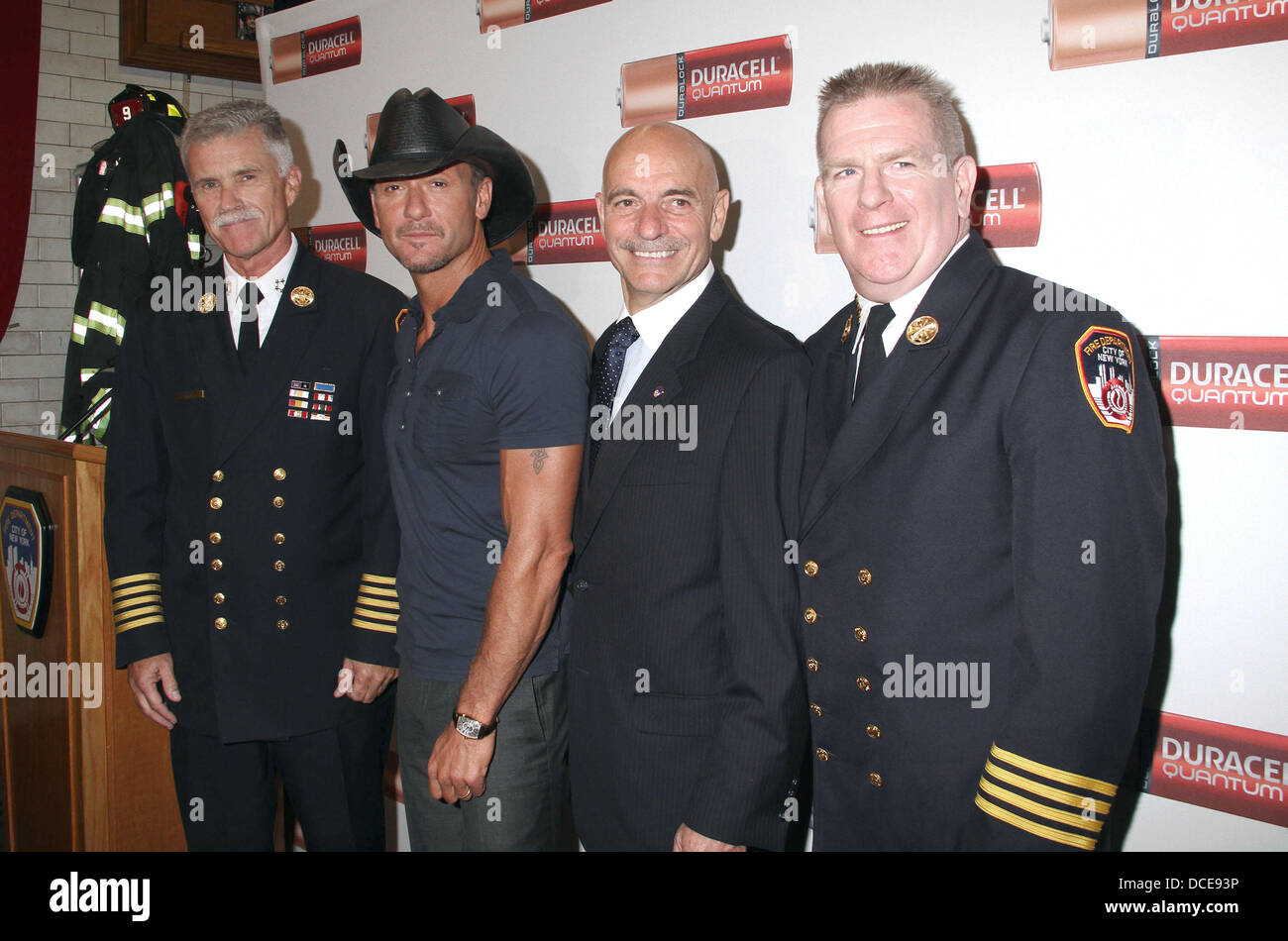 New York, New York, USA. 15th Aug, 2013. TIM MCGRAW, NYC Fire ...
