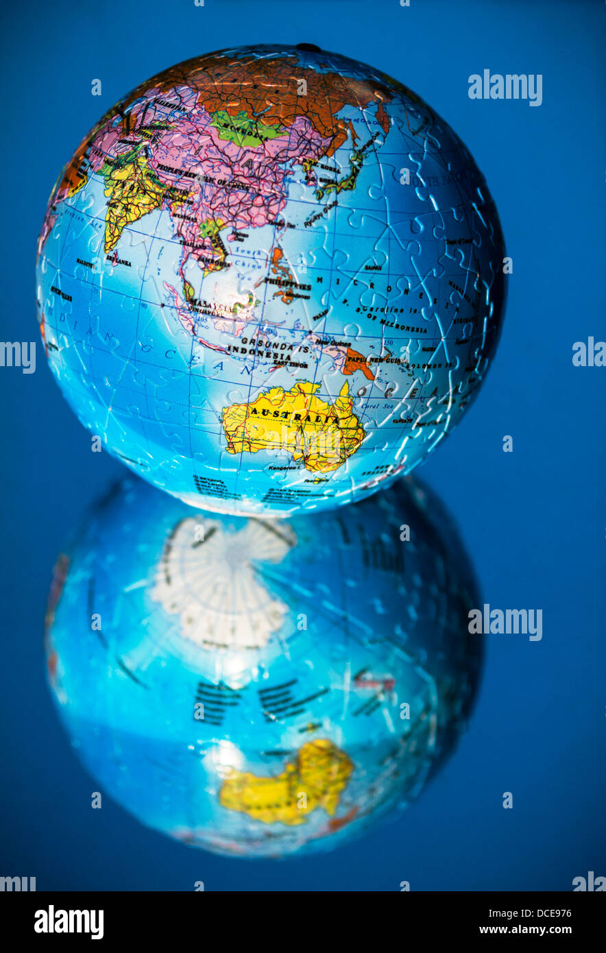 Travel destinations globe hi-res stock photography and images - Alamy