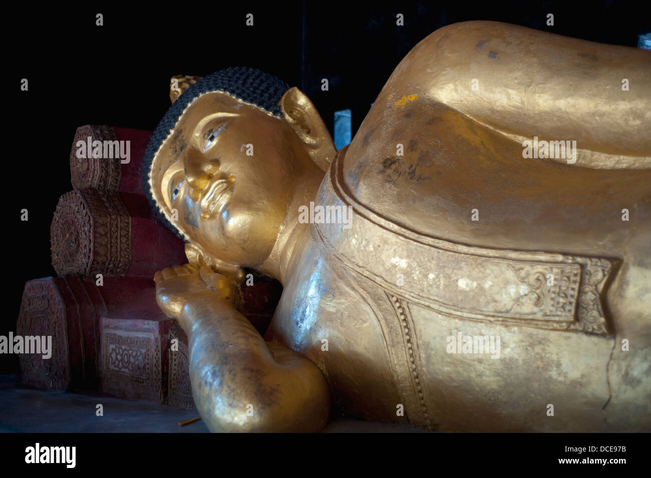 Laying buddha hi-res stock photography and images - Alamy