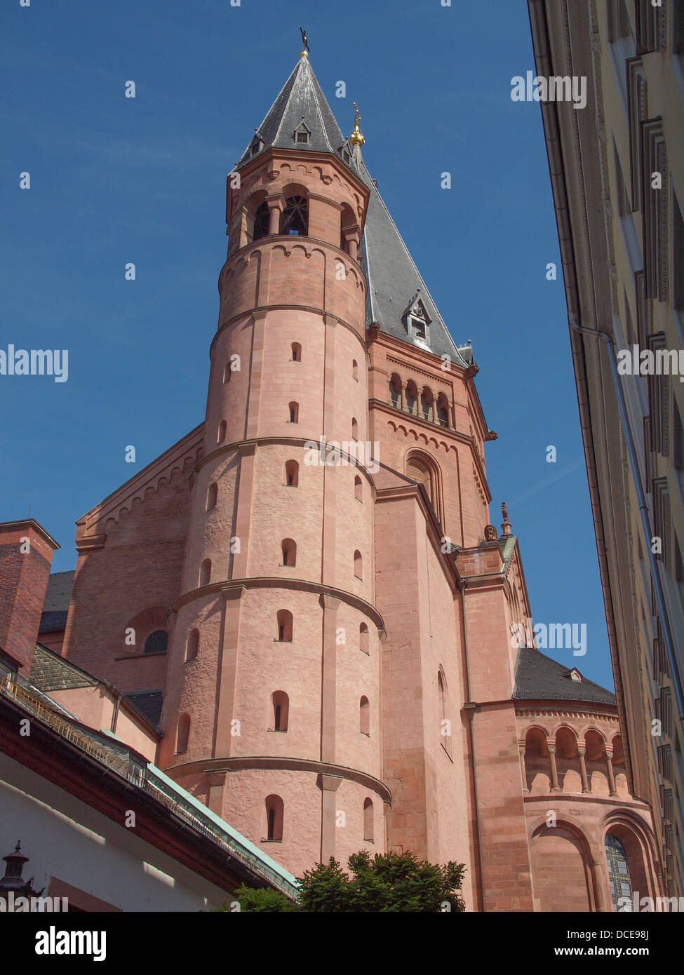 Mainzer Dom cathedral in Mainz in Germany Stock Photo - Alamy