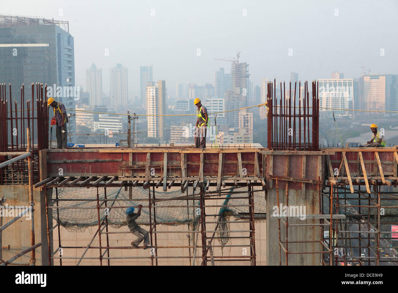November 7, 2011 - Mumbai, Maharashtra, India - Construction Workers at ...