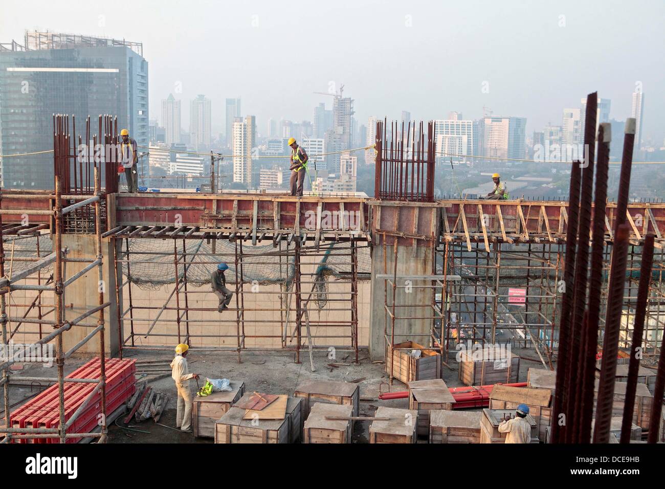 November 7, 2011 - Mumbai, Maharashtra, India - Construction Workers at ...