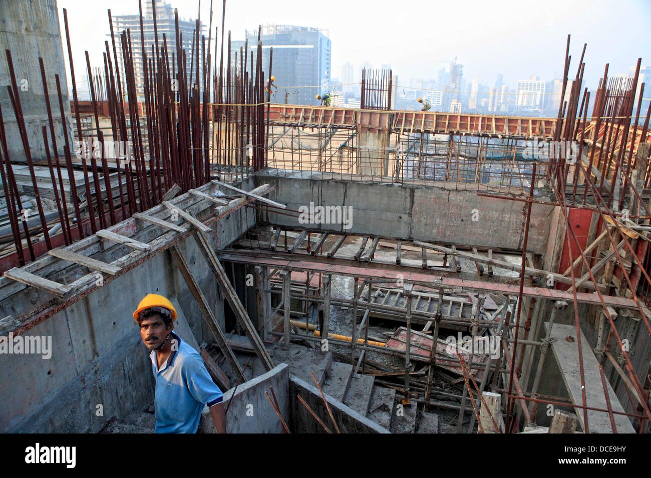 07 Nov 2011 - Mumbai , INDIA: Construction Workers at work on a ...