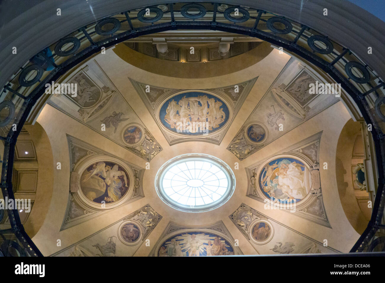 Boston mfa stairs hi-res stock photography and images - Alamy