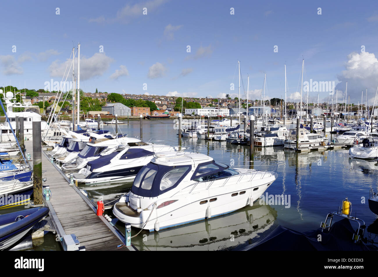 Yachts, East Cowes Marina, East Cowes, Isle of Wight, England Stock ...