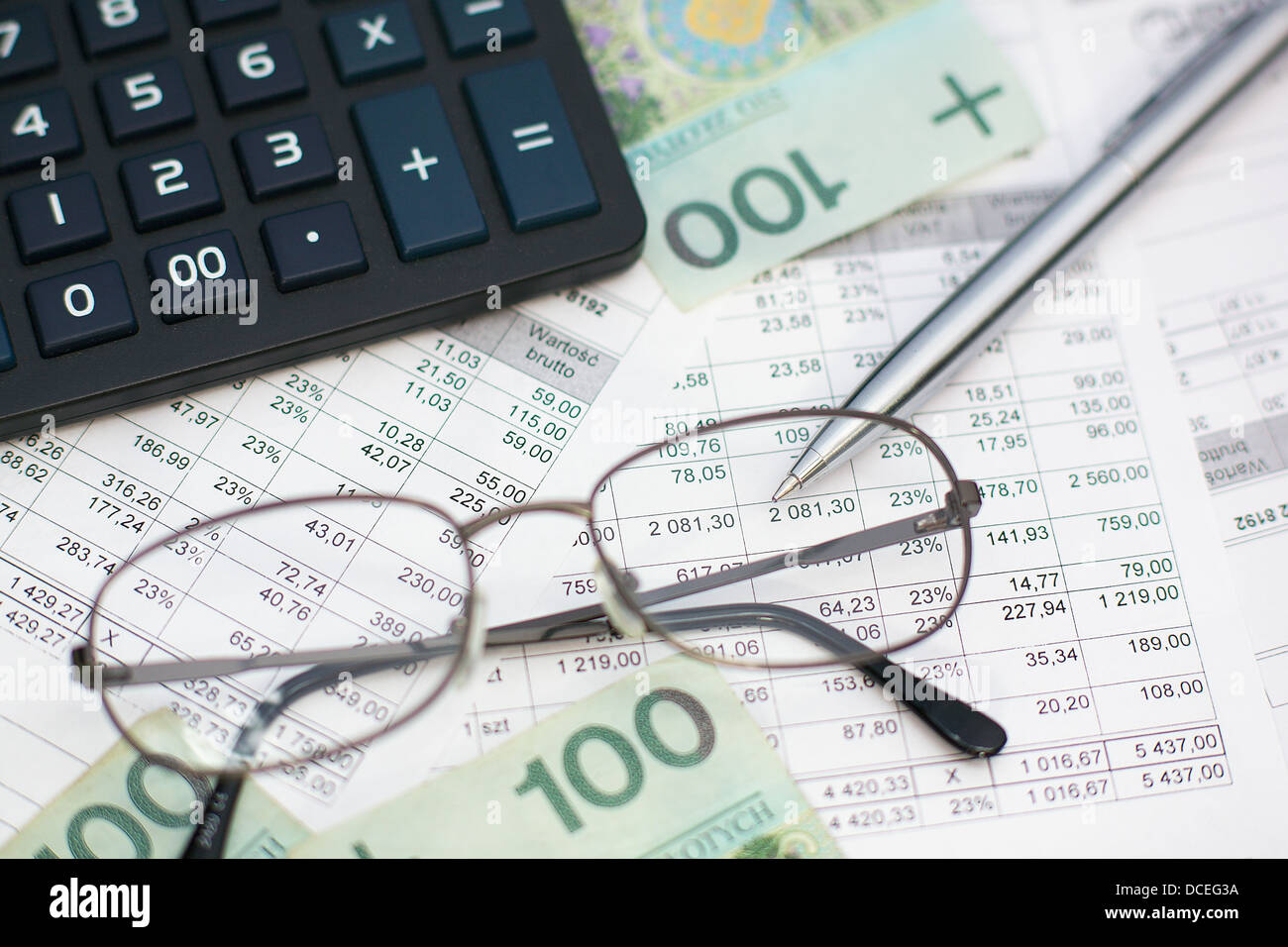 Accounts market hi-res stock photography and images - Alamy