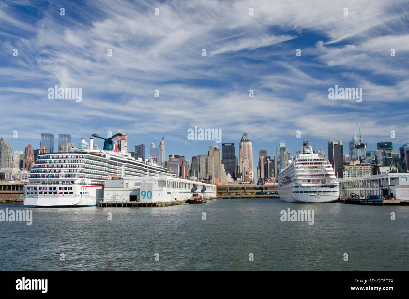 New York, New York. Downtown city skyline at Manhattan Terminal cruise ...