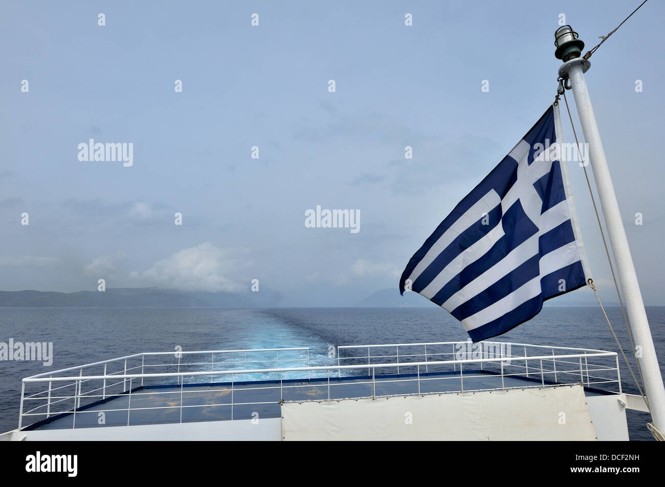 Greek ship flag hi-res stock photography and images - Alamy