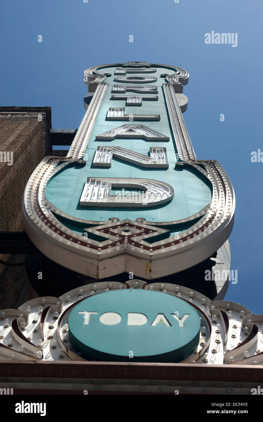 Portland oregon sign hi-res stock photography and images - Alamy