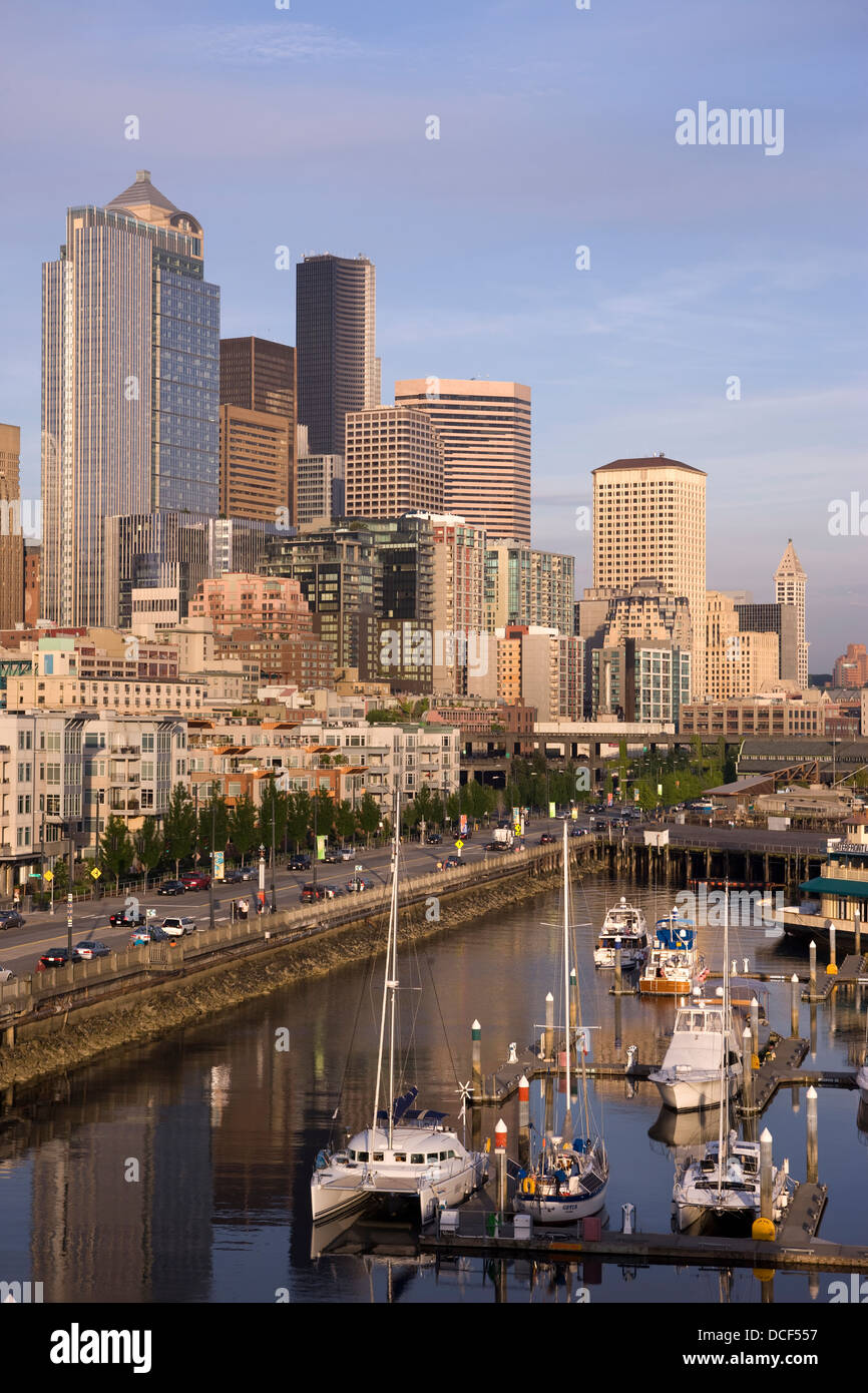 BELL STREET MARINA DOWNTOWN SKYLINE SEATTLE WASHINGTON STATE USA Stock ...