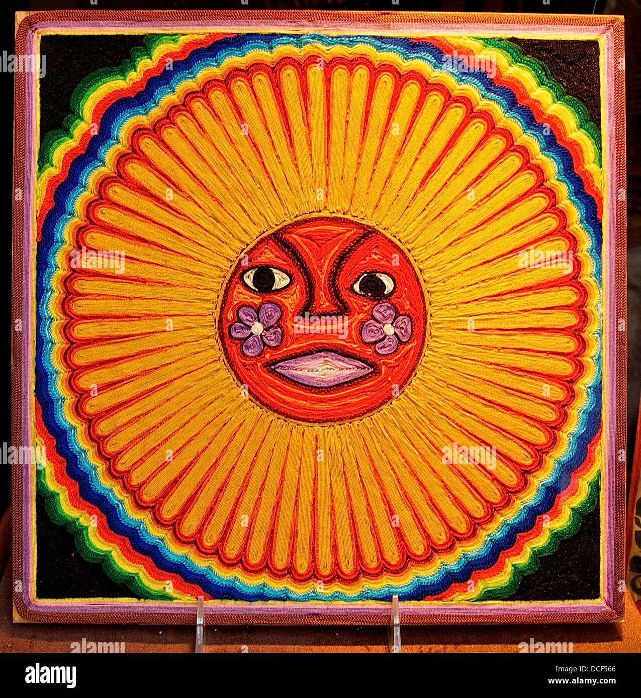 Huichol art hi-res stock photography and images - Alamy