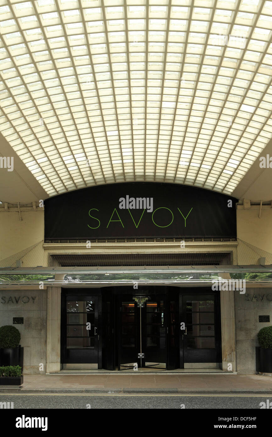 The savoy, london hi-res stock photography and images - Alamy