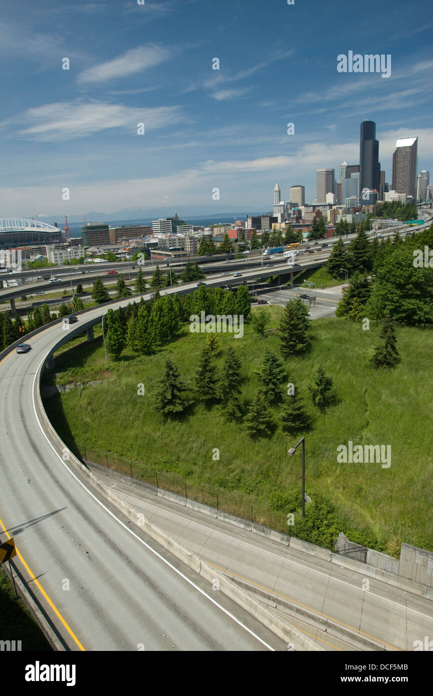 ROUTE 5 INTERSTATE HIGHWAY DOWNTOWN SKYLINE SEATTLE WASHINGTON STATE ...