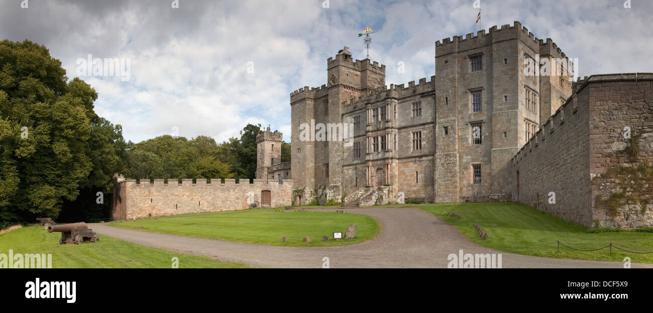 Castle Driveway High Resolution Stock Photography and Images - Alamy