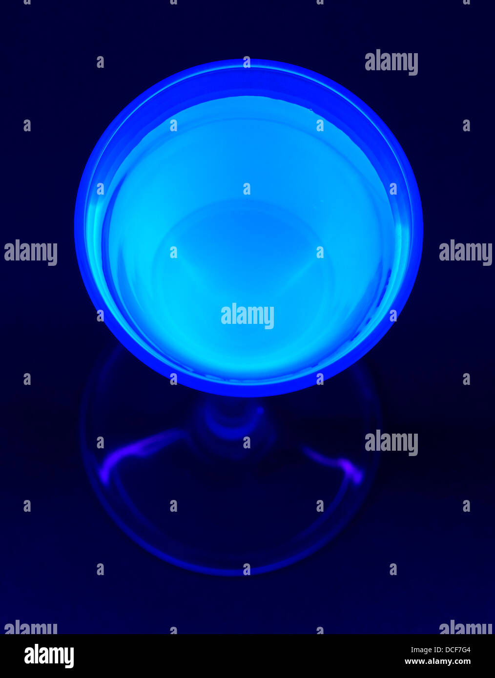 Fluorescent liquid hi-res stock photography and images - Alamy