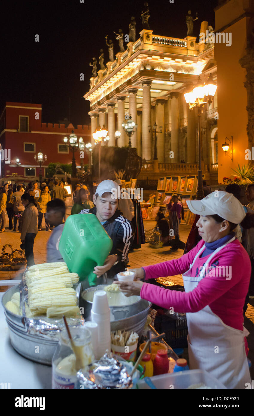 Food vendor in Jardin Union selling elotes; Guanajuato, Guanajuato ...