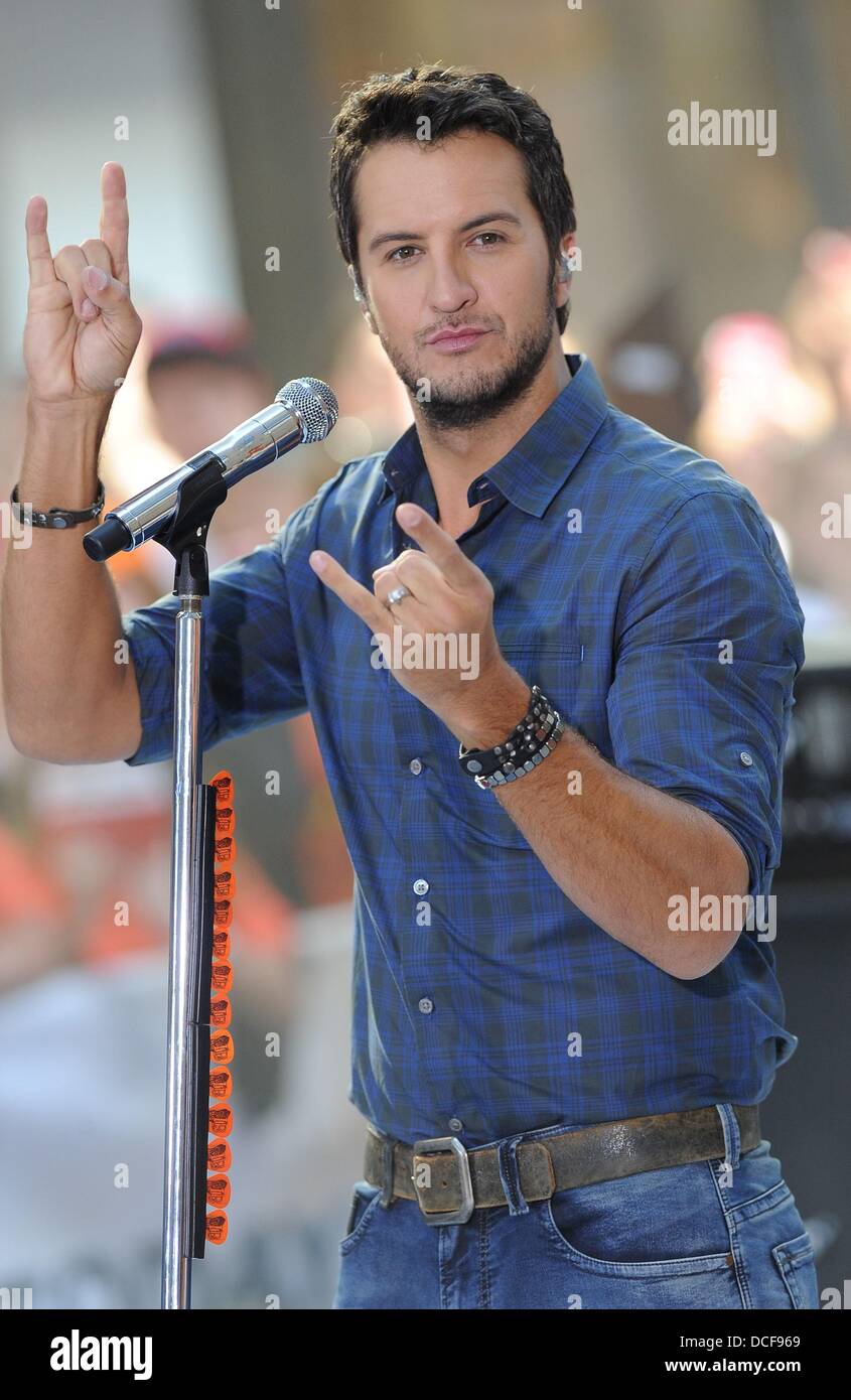 New York, NY. 16th Aug, 2013. Luke Bryan on stage for NBC Today Show ...