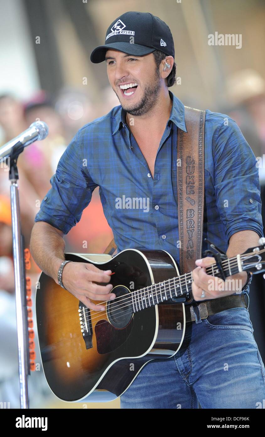 New York, NY. 16th Aug, 2013. Luke Bryan on stage for NBC Today Show ...