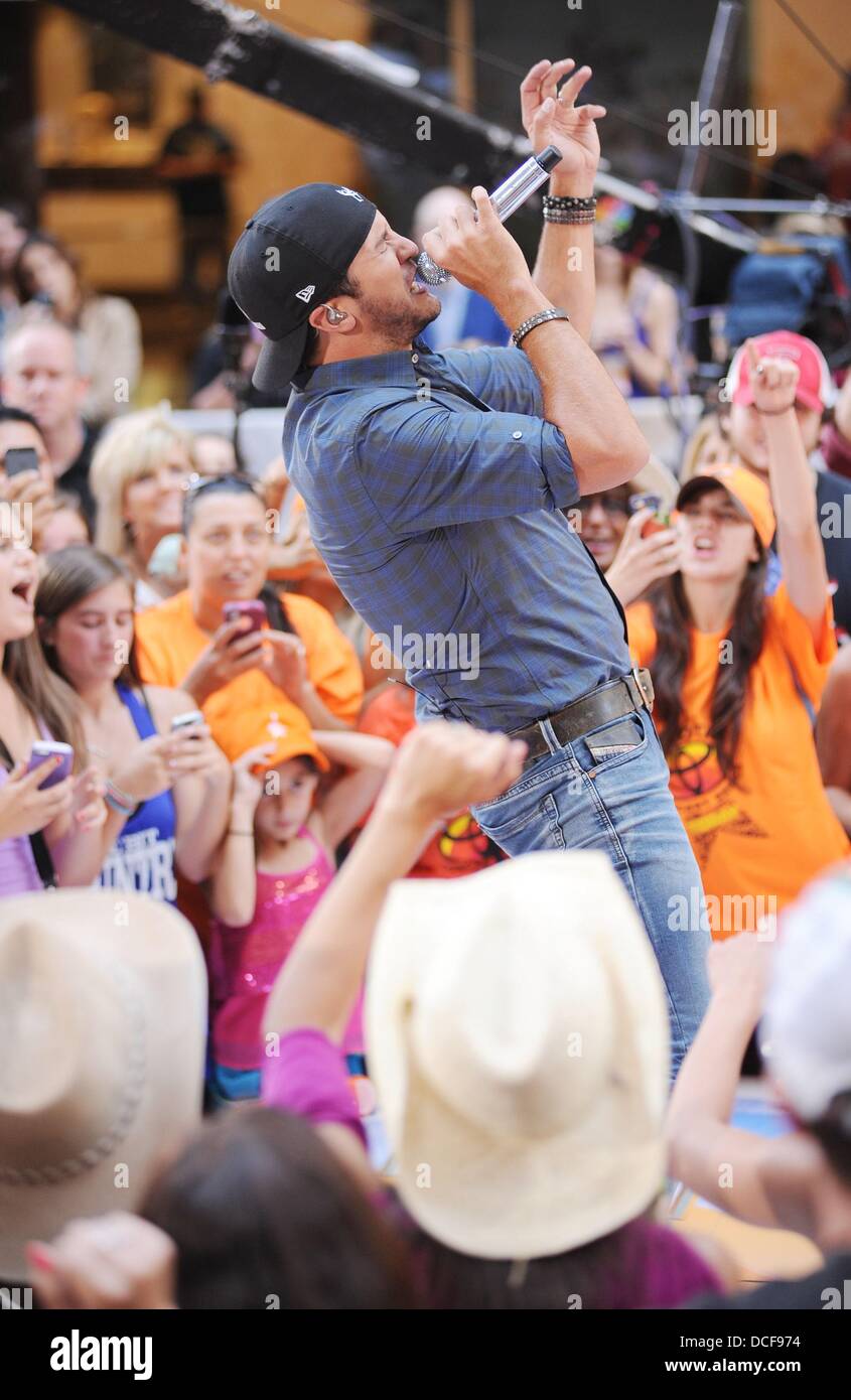 New York, NY. 16th Aug, 2013. Luke Bryan on stage for NBC Today Show ...