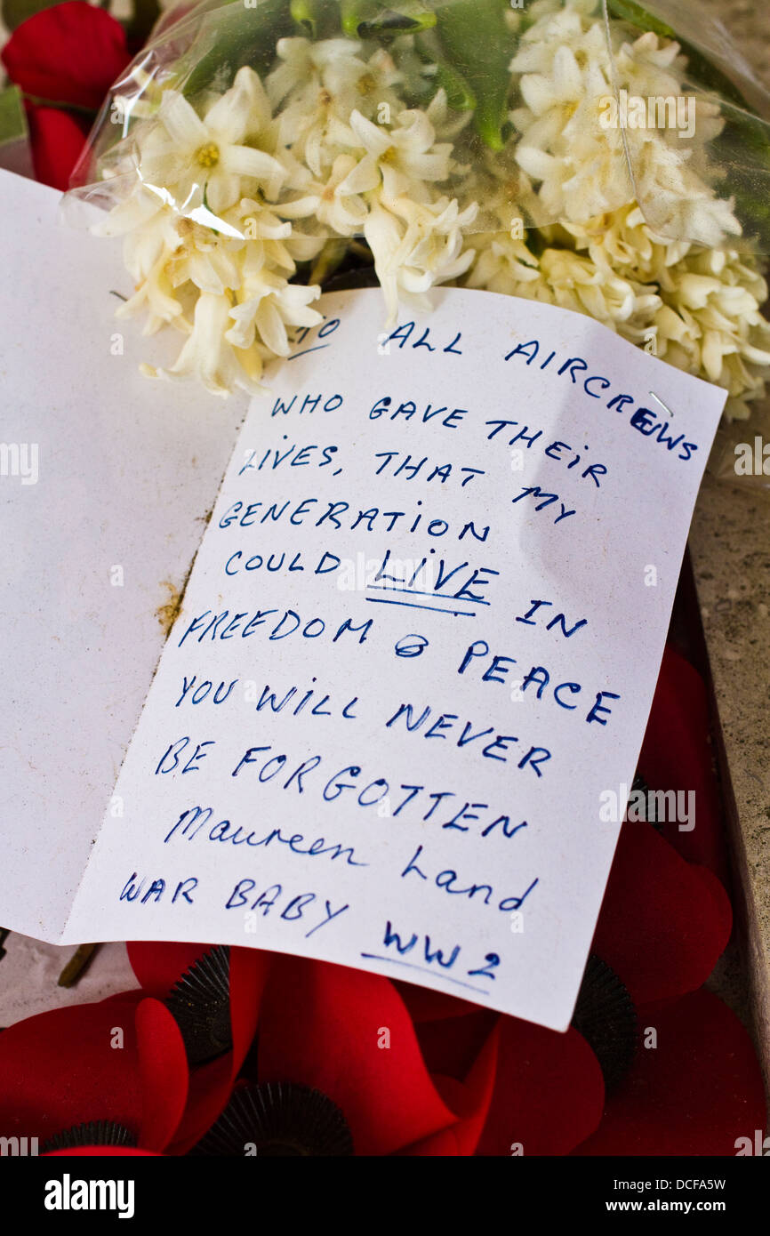 Bomber Command memorial to the heroic sacrifice of air crews during WW2 ...