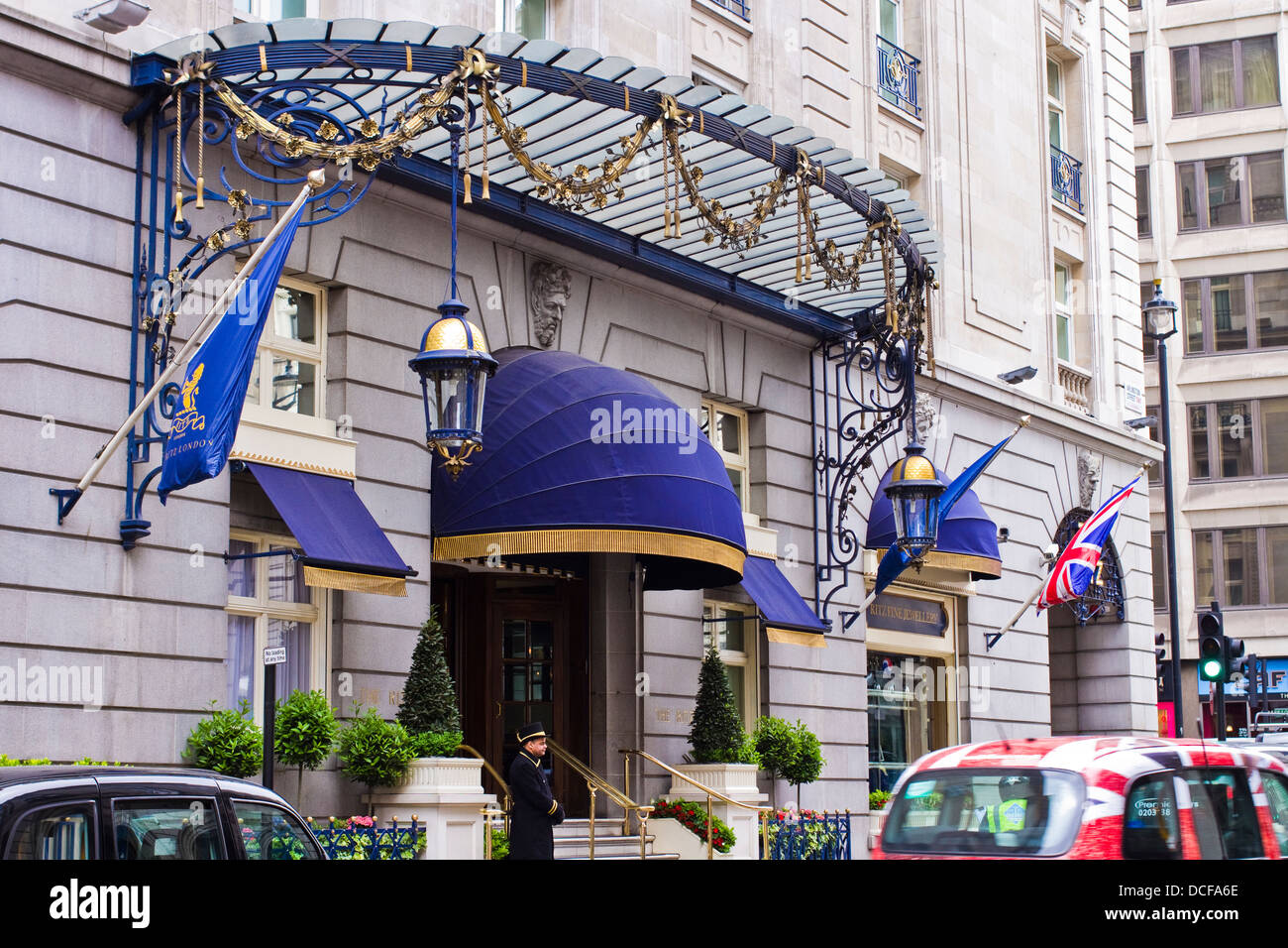 Entrance to the ritz hi-res stock photography and images - Alamy