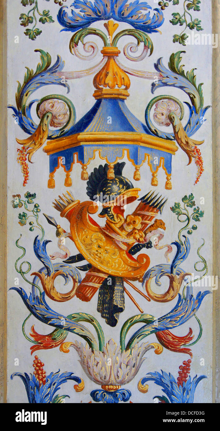 a decorative roman-like trophy, XVIIth century, "grotesque à l'antique ...