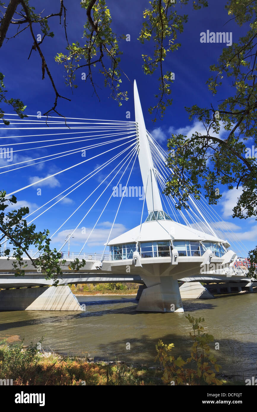 Esplanade riel bridge pedestrian bridge hi-res stock photography and ...