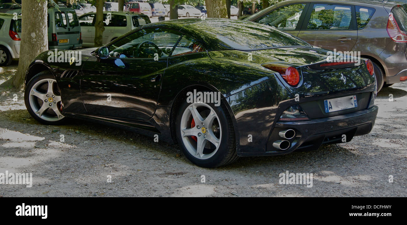 Black ferrari hi-res stock photography and images - Alamy