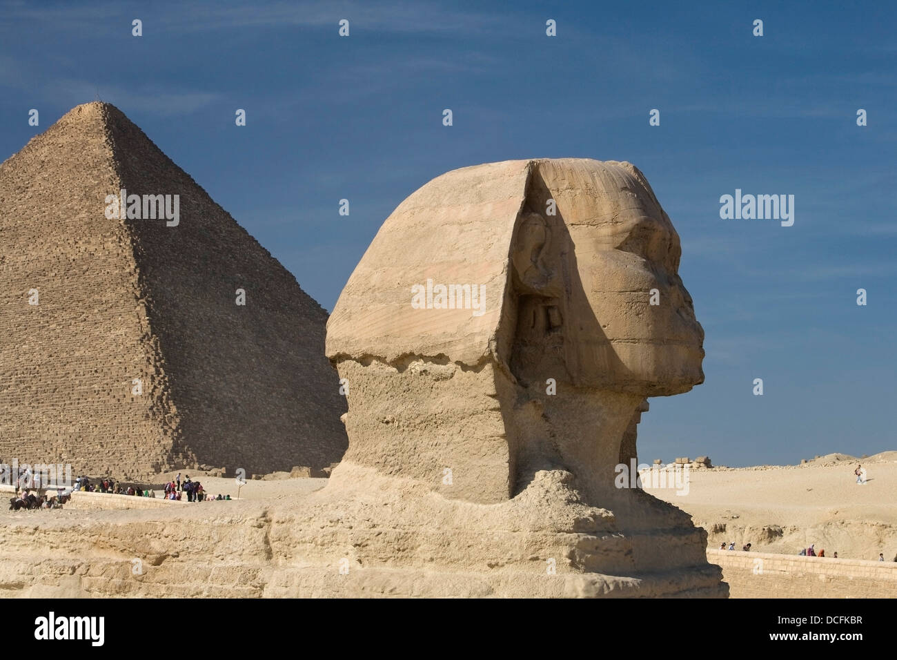 Sphinx and pyramid in background hi-res stock photography and images ...