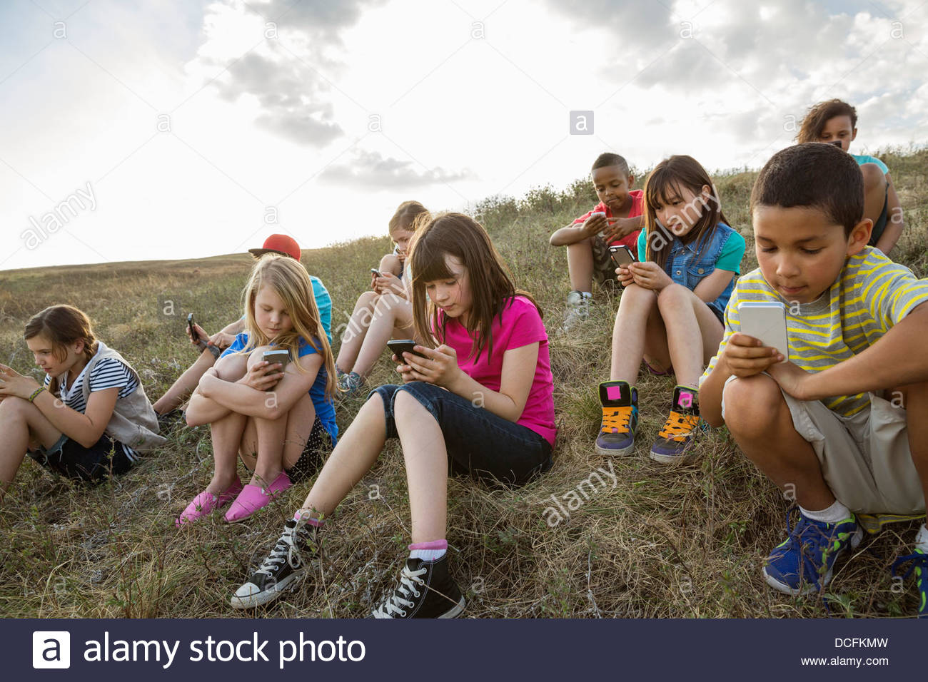 Smart phones and group hi-res stock photography and images - Alamy