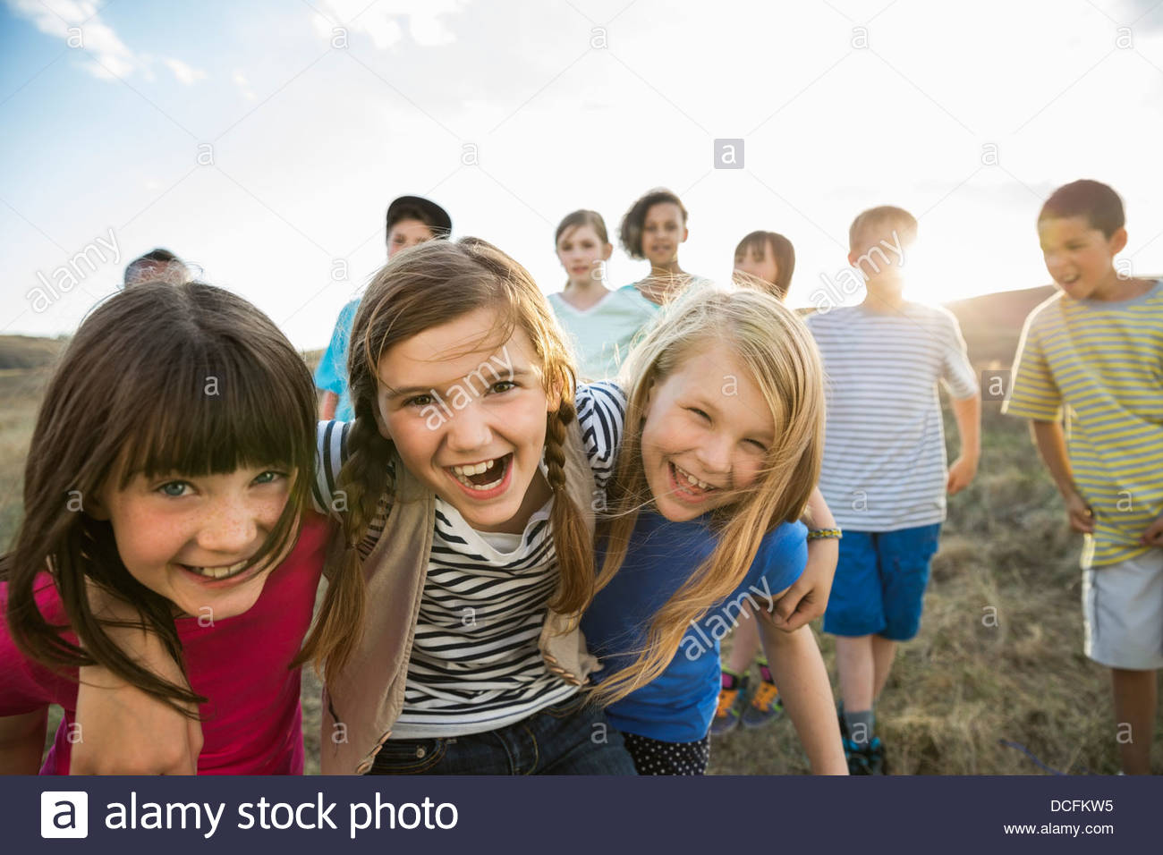 Kids having hi-res stock photography and images - Alamy