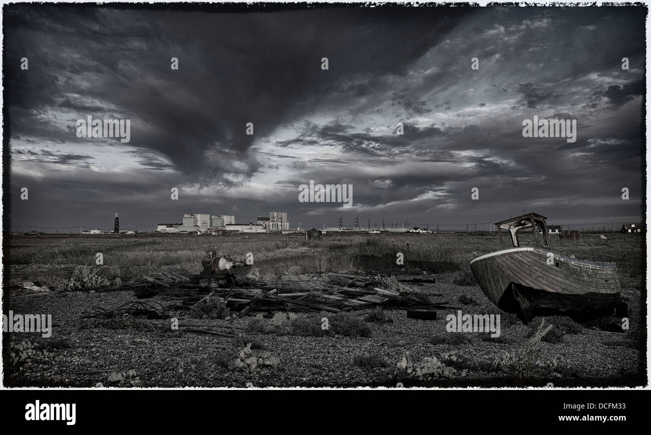 Dungeness edf nuclear power station hi-res stock photography and images ...