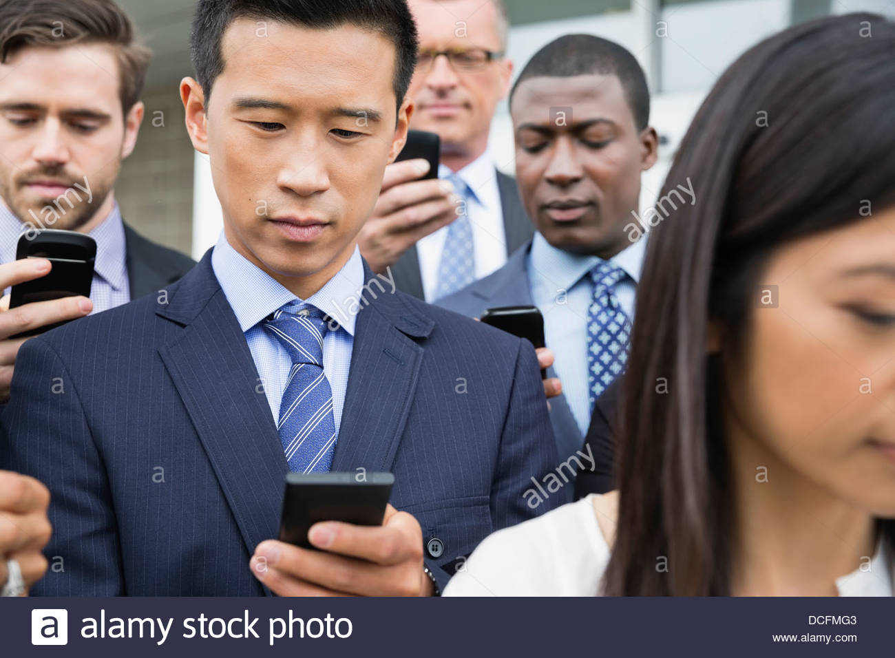 Group people mobile phones hi-res stock photography and images - Alamy
