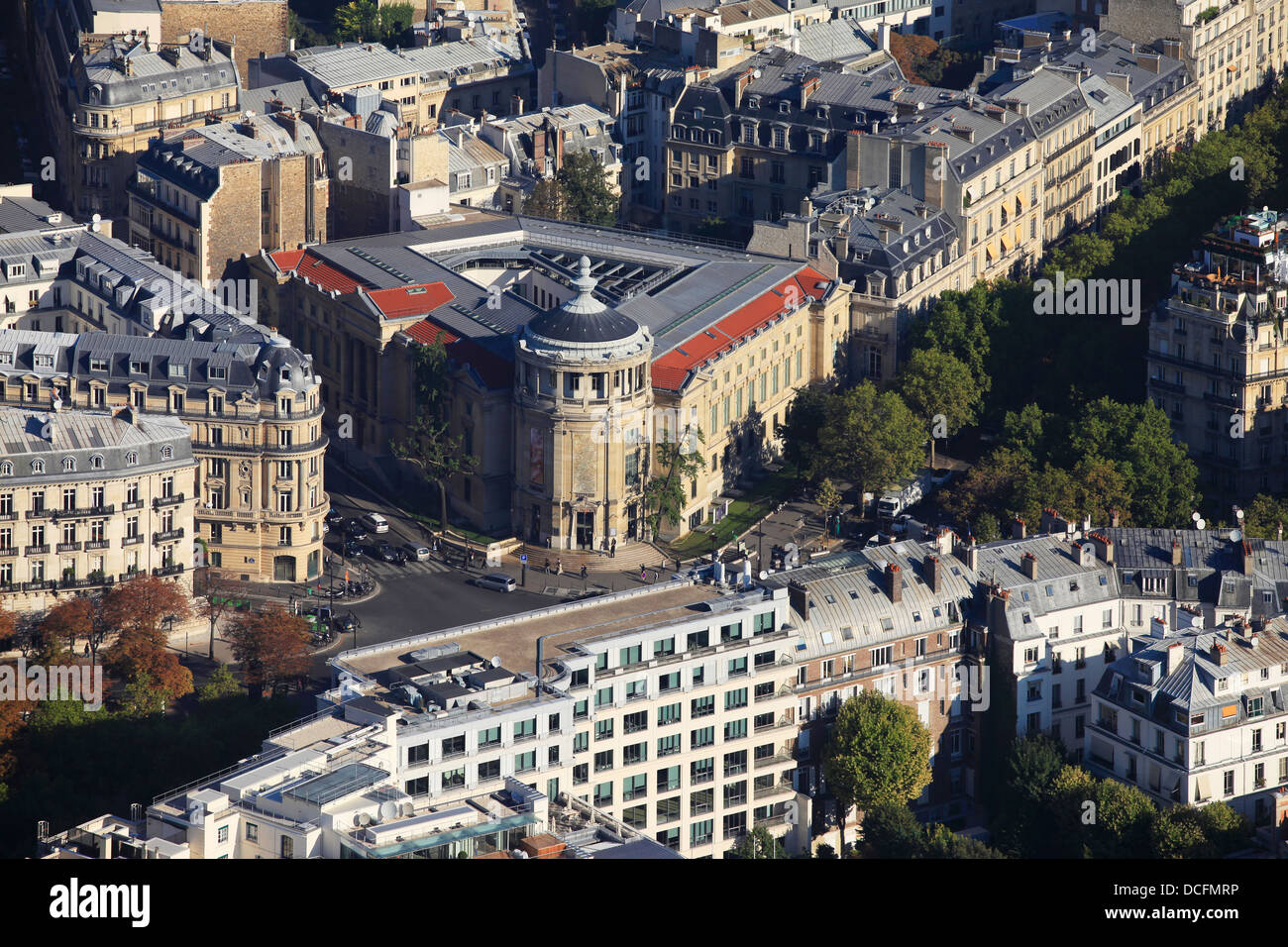 Panoramic top view paris palais hi-res stock photography and images - Alamy