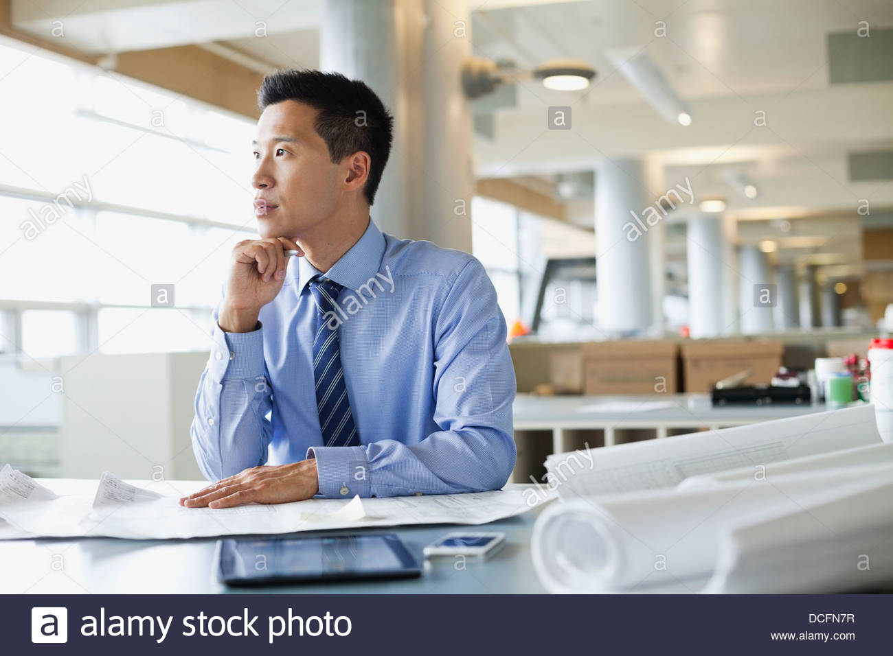 Daydreaming at work hi-res stock photography and images - Alamy