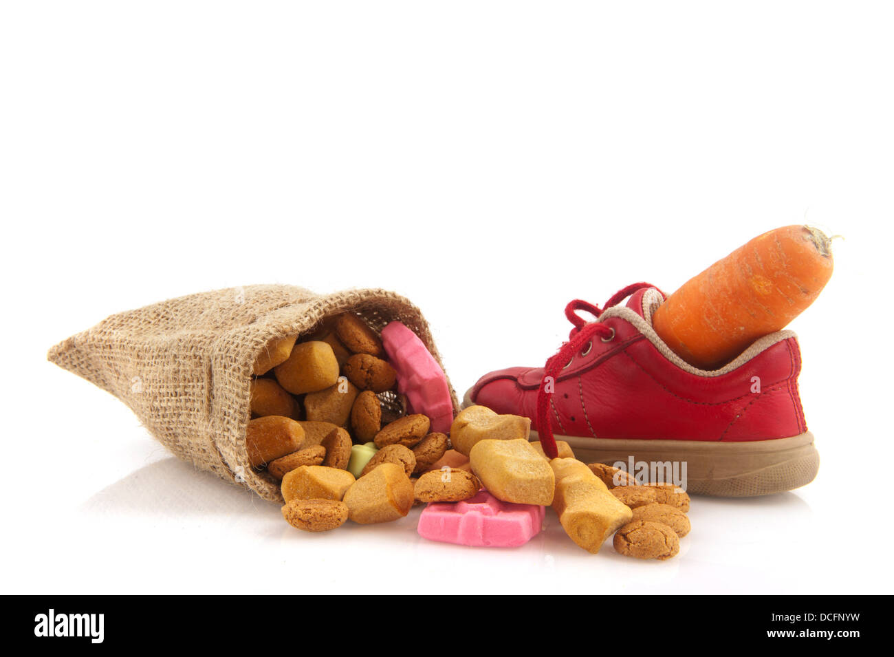 Ginger nuts stacked hi-res stock photography and images - Alamy