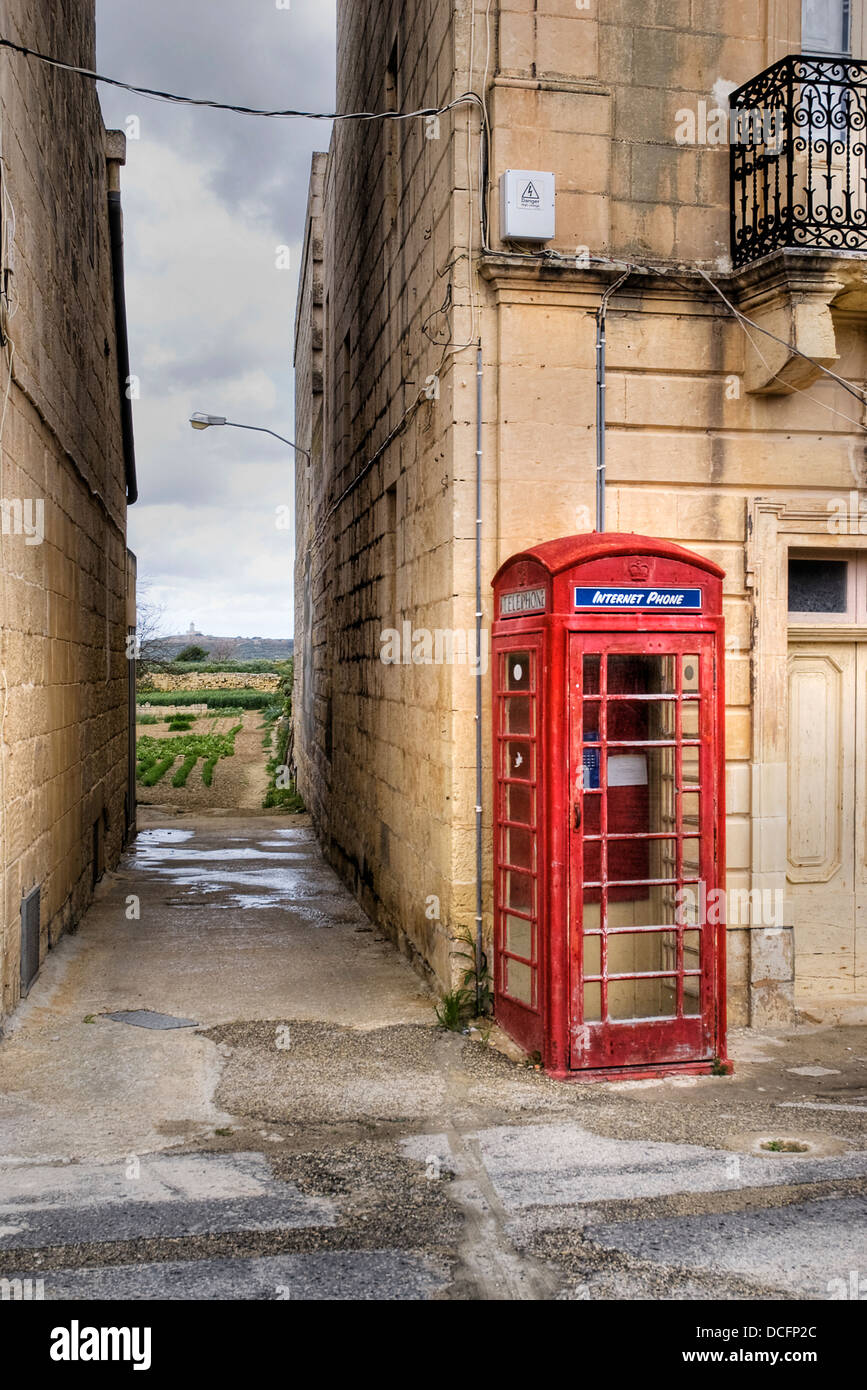 Phones payphones nobody hi-res stock photography and images - Alamy