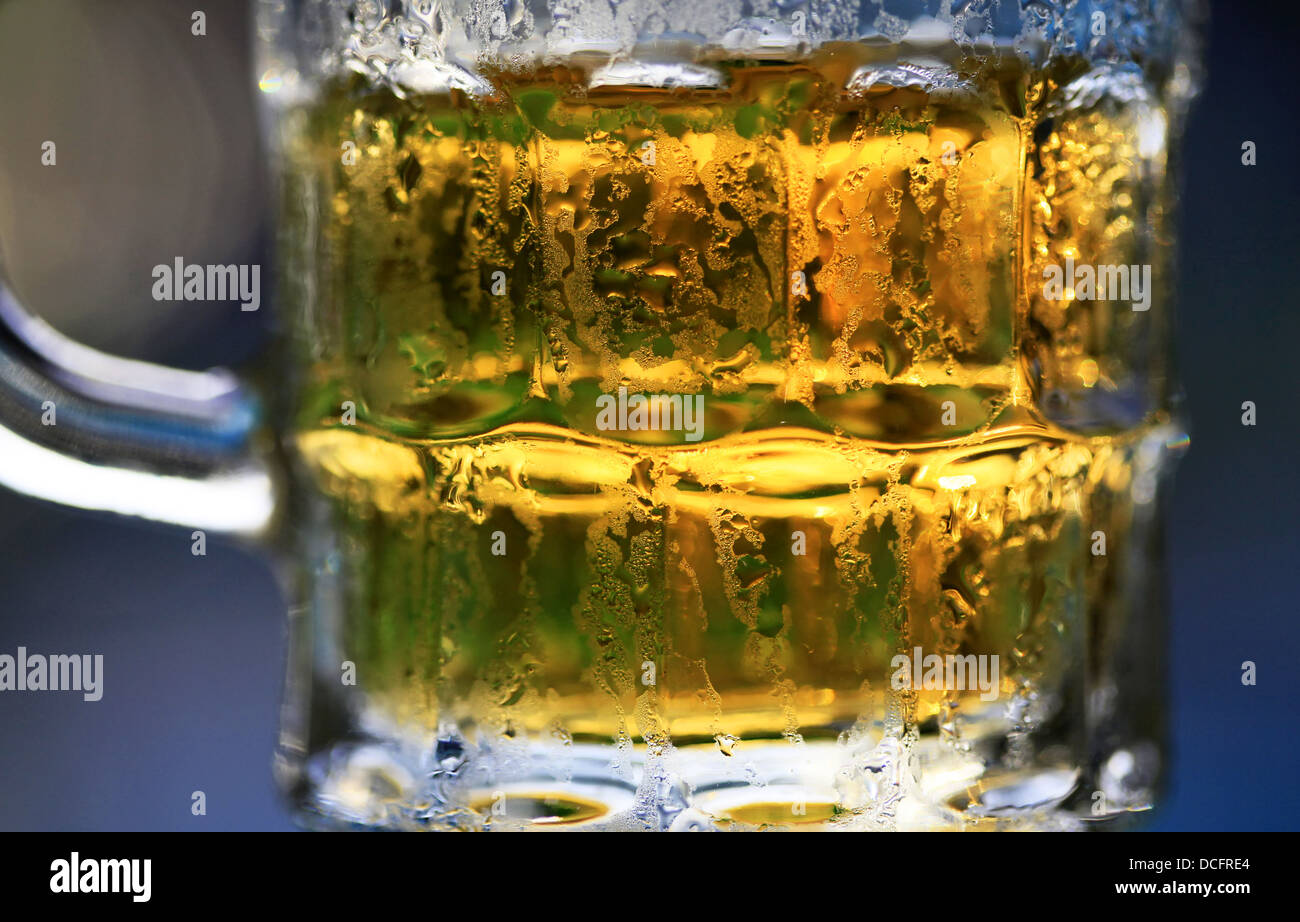 Drinking cold brew hi-res stock photography and images - Alamy