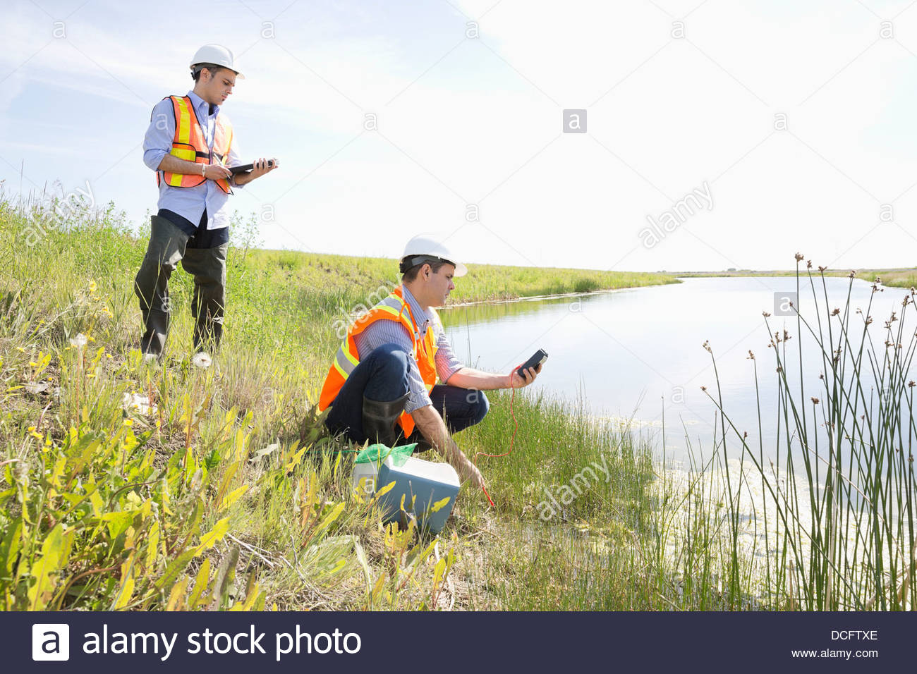 Remote testing hi-res stock photography and images - Alamy