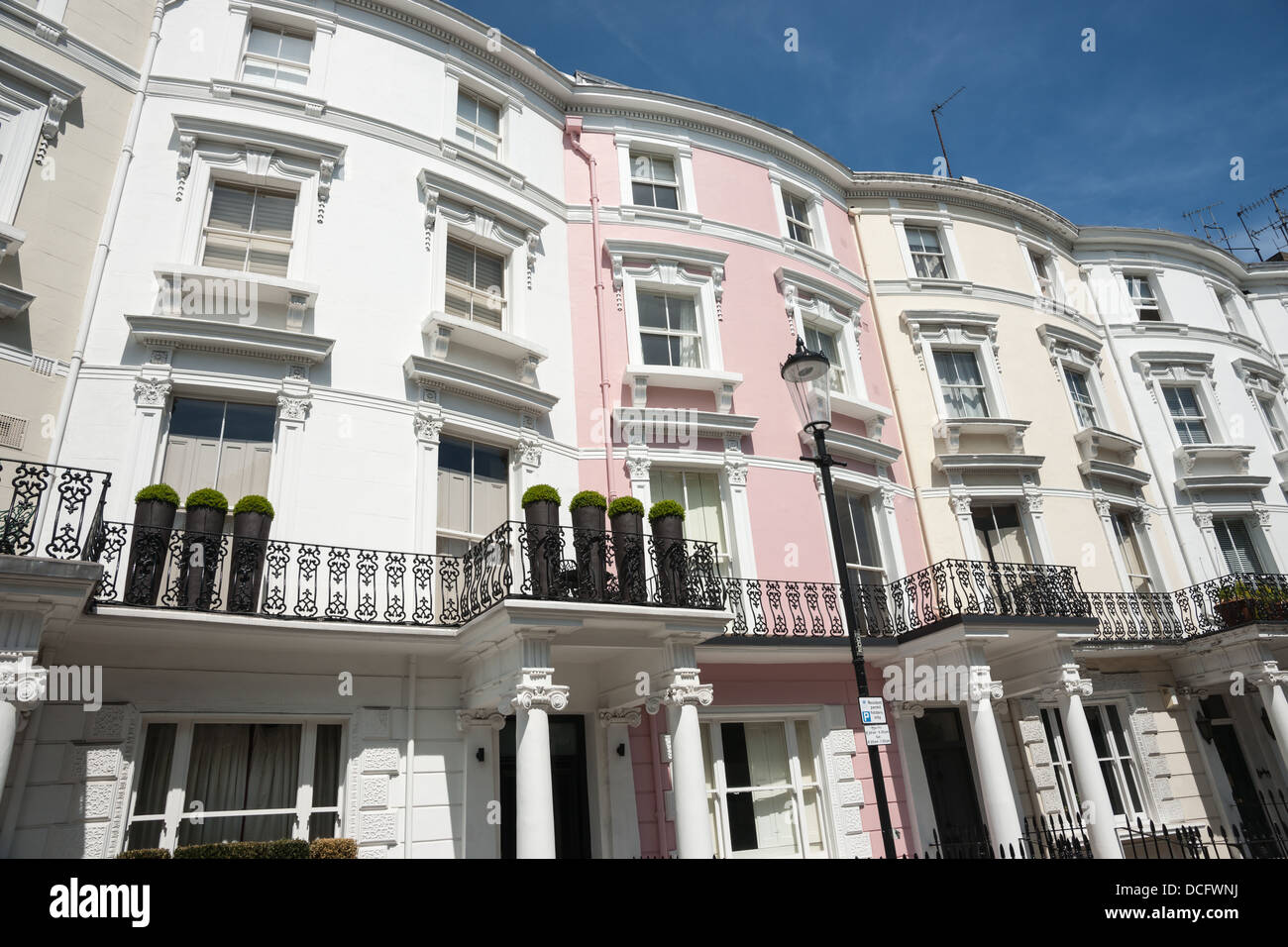 Lansdowne crescent hi-res stock photography and images - Alamy